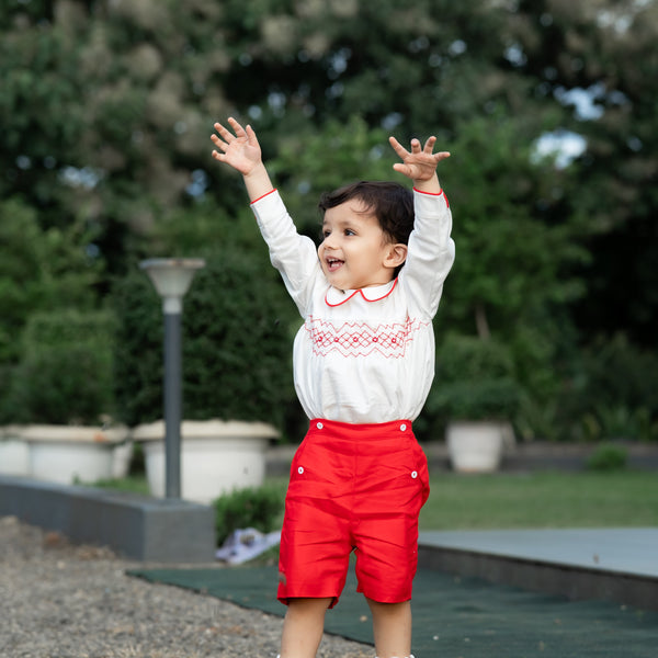 The Nolan Red Set – Boo and The Duck